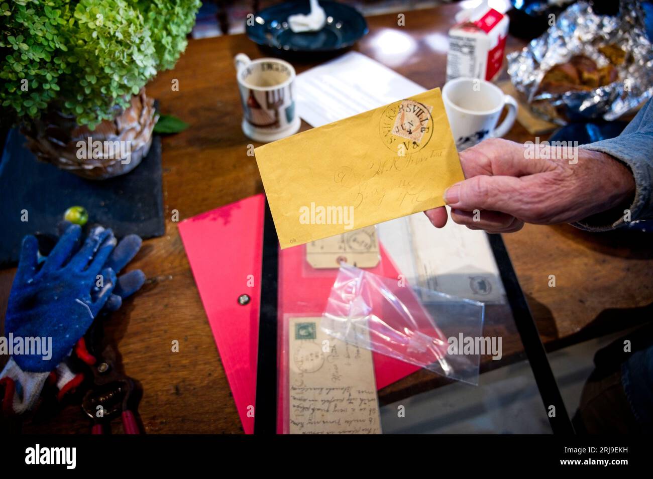 UNITED STATES - 08-21-2023: Postal carrier Rachel Wetherill talks about ...