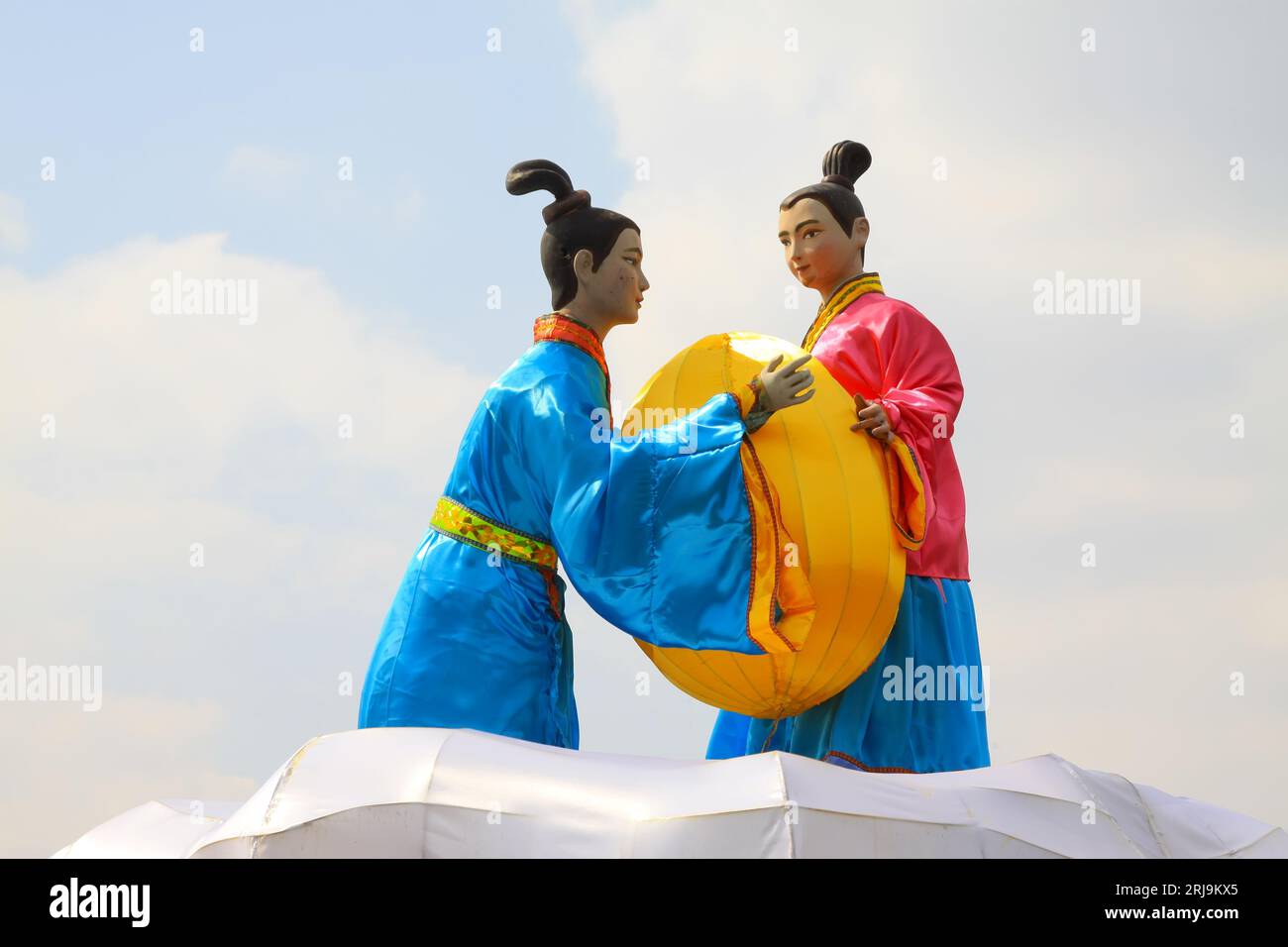 Character color sculpture in a public park, Chinese classical style ...