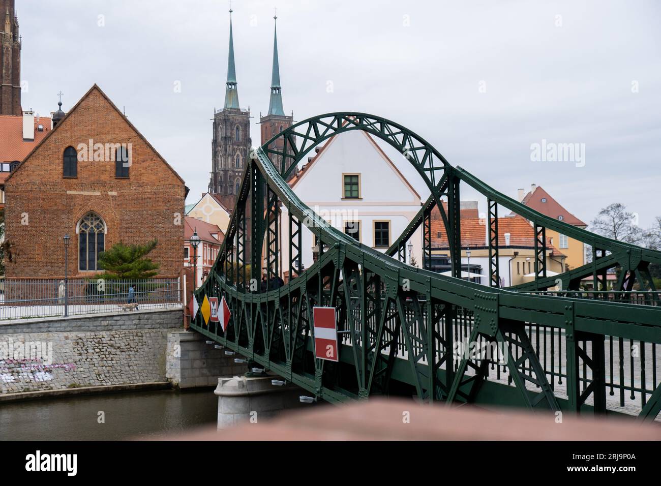 Tumski bridge and Wroclaw Cathedral. Wroclaw historic center cityscape ...