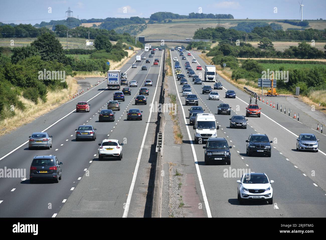 Car take over motorway hi-res stock photography and images - Alamy
