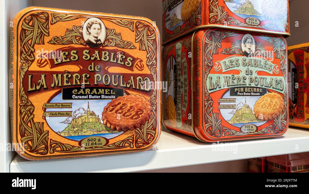 Bordeaux , France - 08 19 2023 : la mere poulard logo brand and sign ...