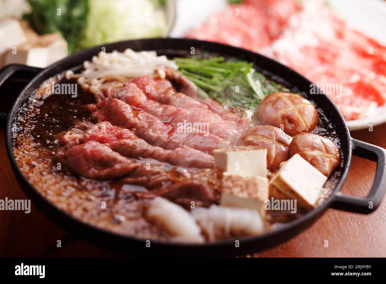 Japanese beef sukiyaki Stock Photo - Alamy