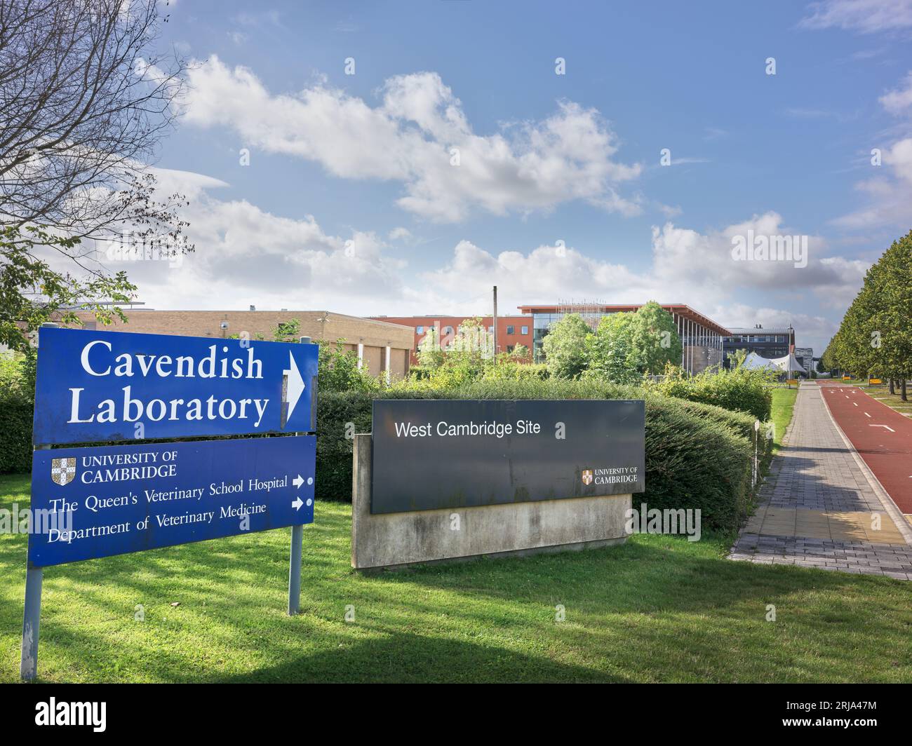 Cavendish building university cambridge hi-res stock photography and ...