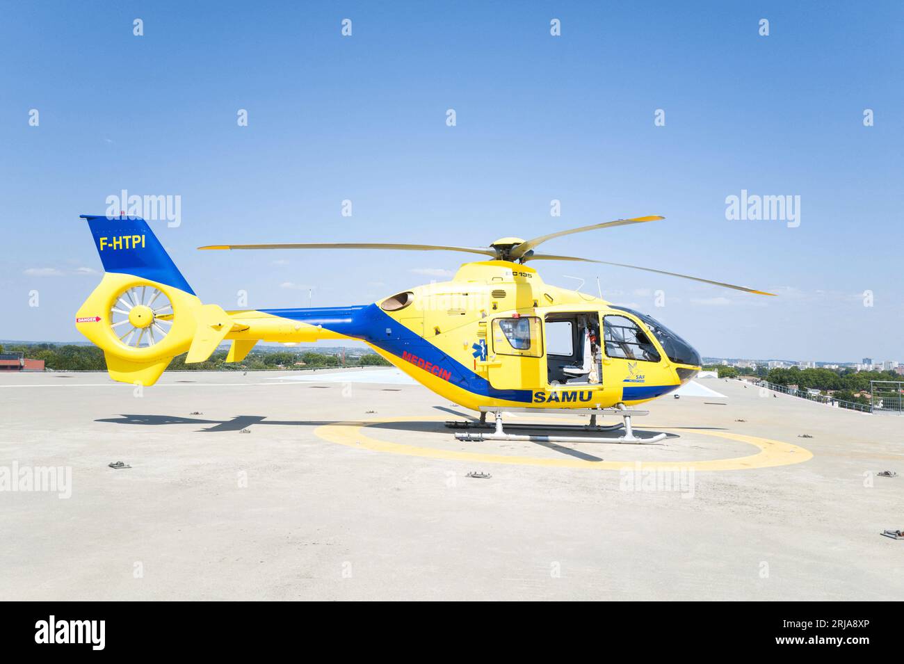 Saf helicopter rescue hi-res stock photography and images - Alamy