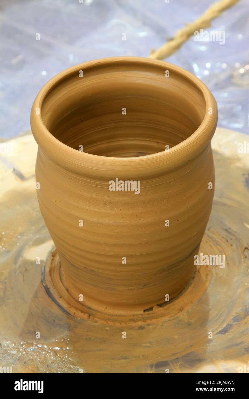 Unglazed pottery hi-res stock photography and images - Alamy
