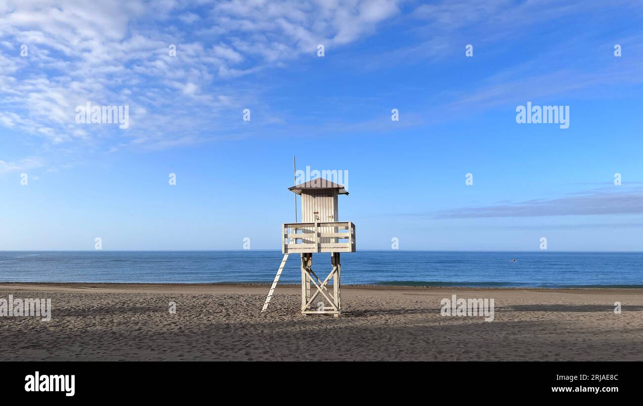 Lifeguard booth hi-res stock photography and images - Alamy