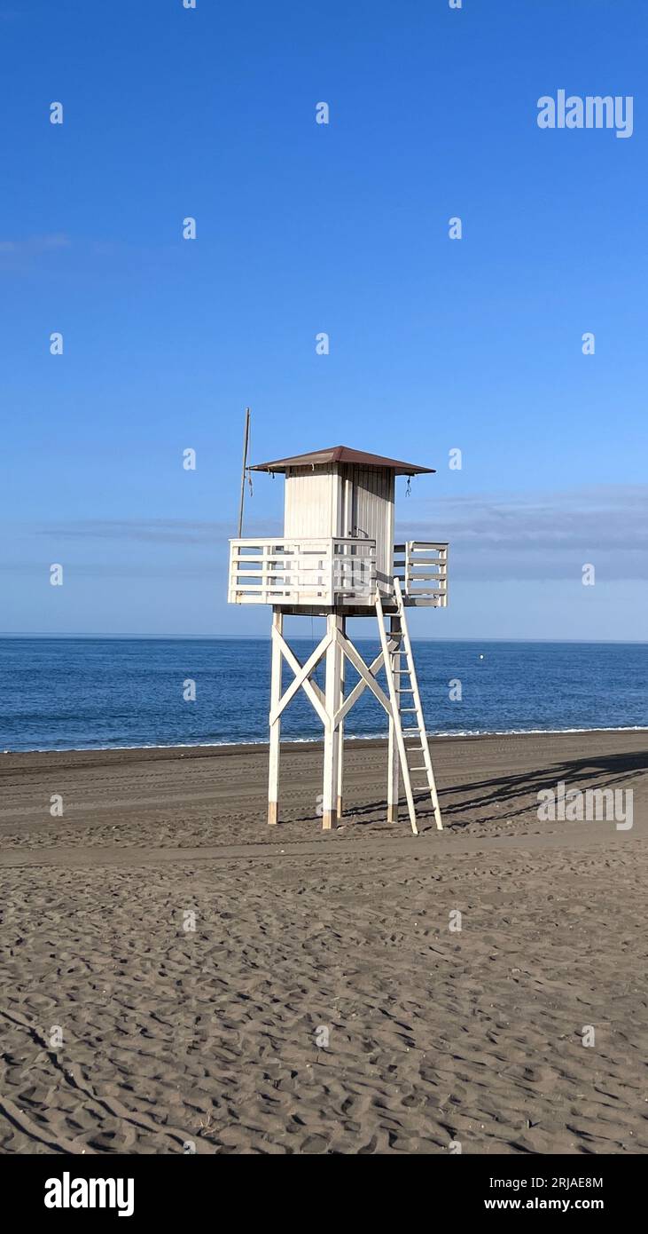 Lifeguard booth hi-res stock photography and images - Alamy
