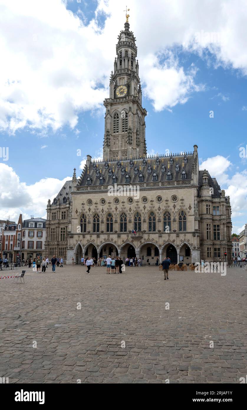 Beffroi d'Arras - Beffroi de l'Hotel de Ville d'Arras in Place des ...