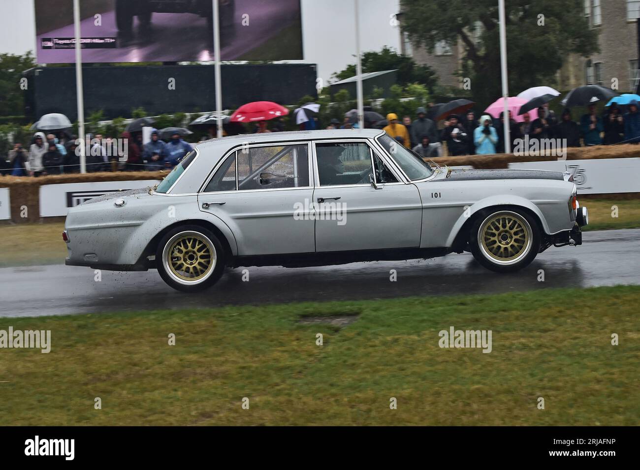 Mercedes benz 300 sel 6 3 track tool hi-res stock photography and ...