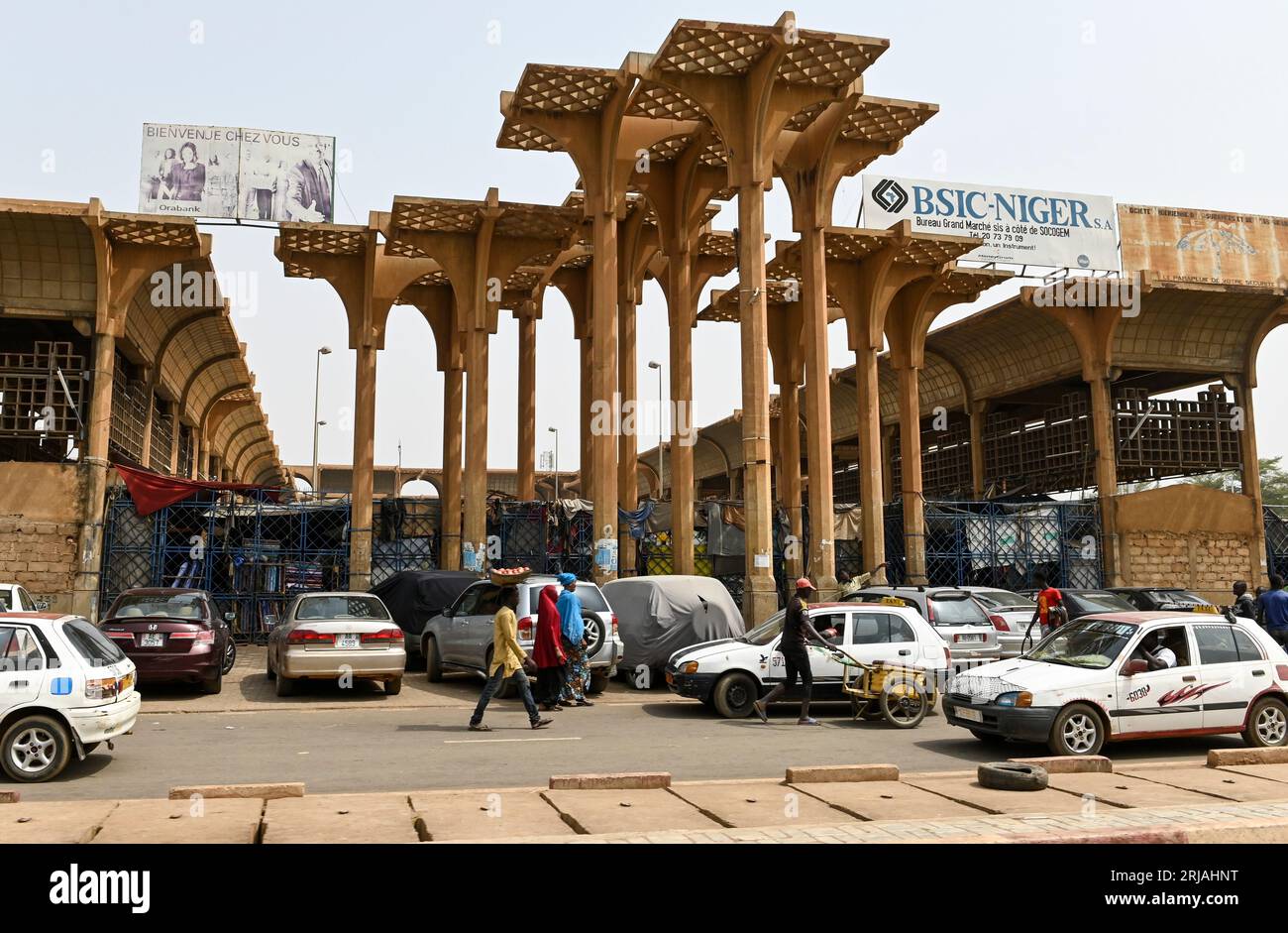 NIGER, Niamey, Grande Marche, grand market / Grosser Markt Stock Photo ...