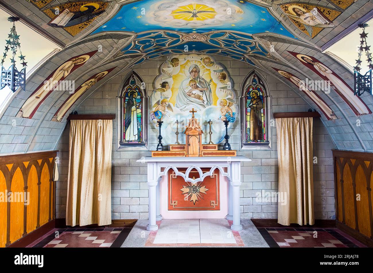 An Italian chapel Stock Photo - Alamy