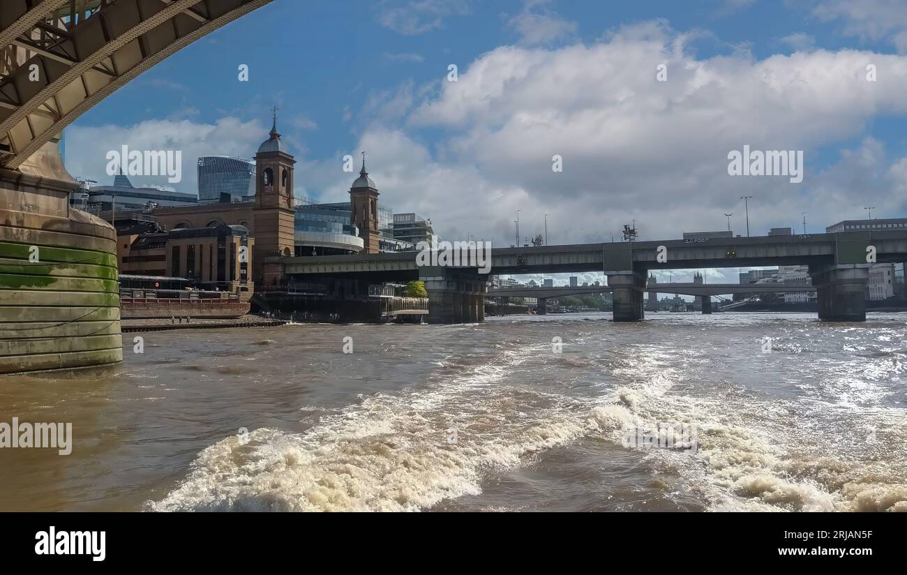 Cannon Street Railway Bridge spanning the River Thames in London, UK ...