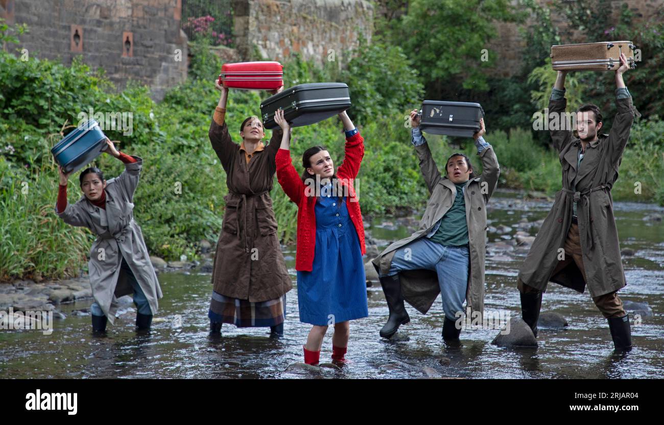 Zoe villiers hi-res stock photography and images - Alamy