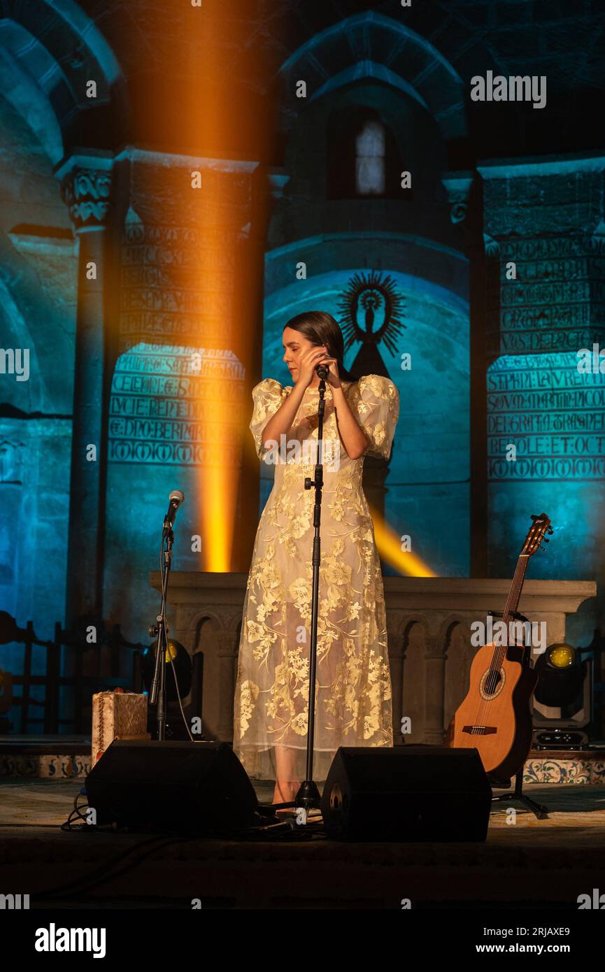 Spanish singer-songwriter Valeria Castro, one of the promising women ...