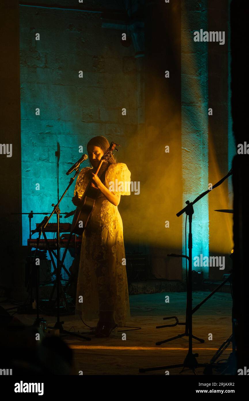 Spanish singer-songwriter Valeria Castro, one of the promising women ...