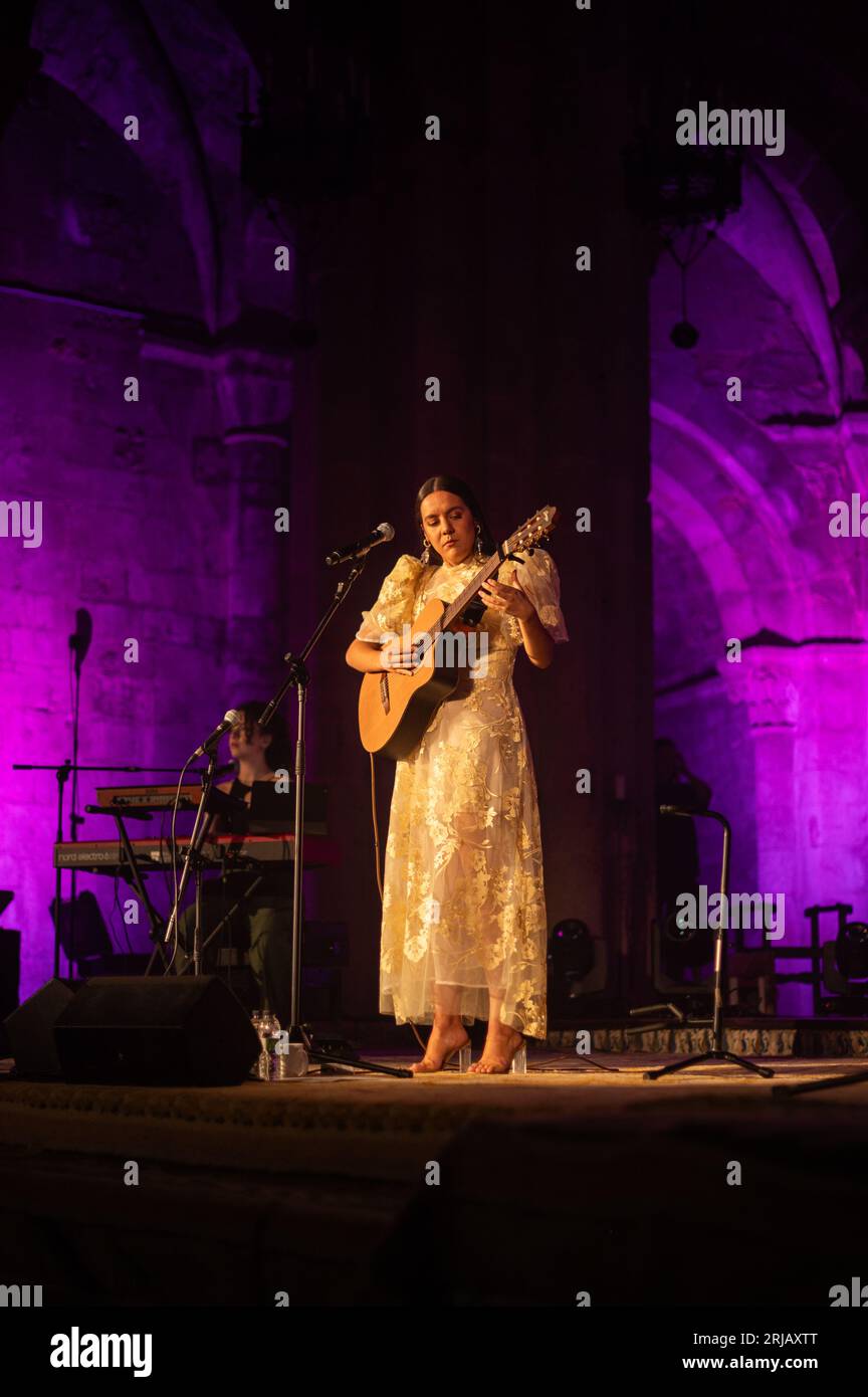 Spanish singer-songwriter Valeria Castro, one of the promising women ...