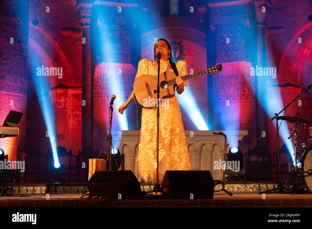 Spanish singer-songwriter Valeria Castro, one of the promising women ...