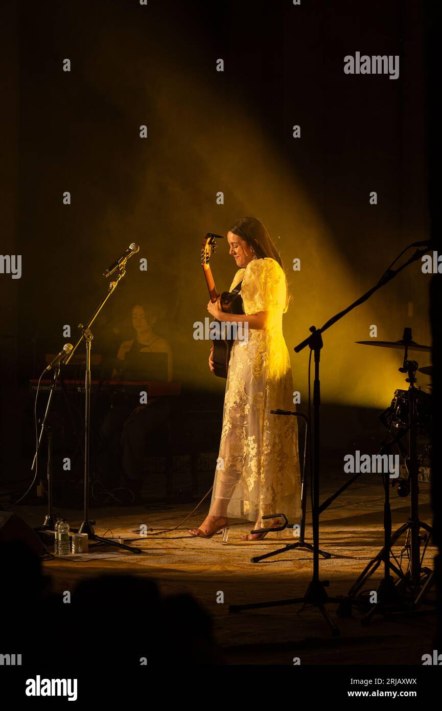 Spanish singer-songwriter Valeria Castro, one of the promising women ...