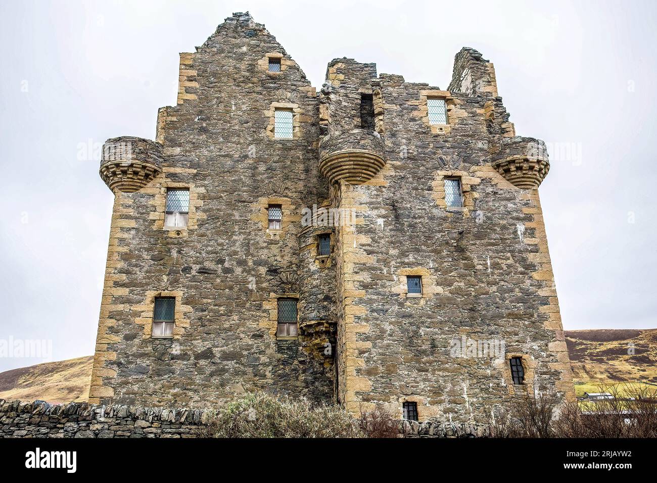Scalloway castle ruins hi-res stock photography and images - Alamy