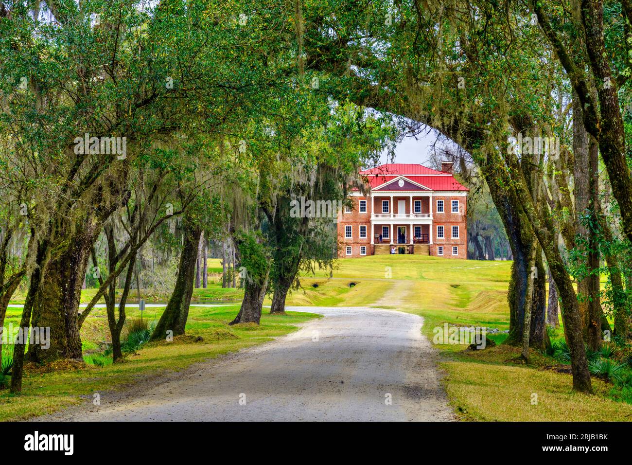 Plantation charleston sunset hi-res stock photography and images - Alamy