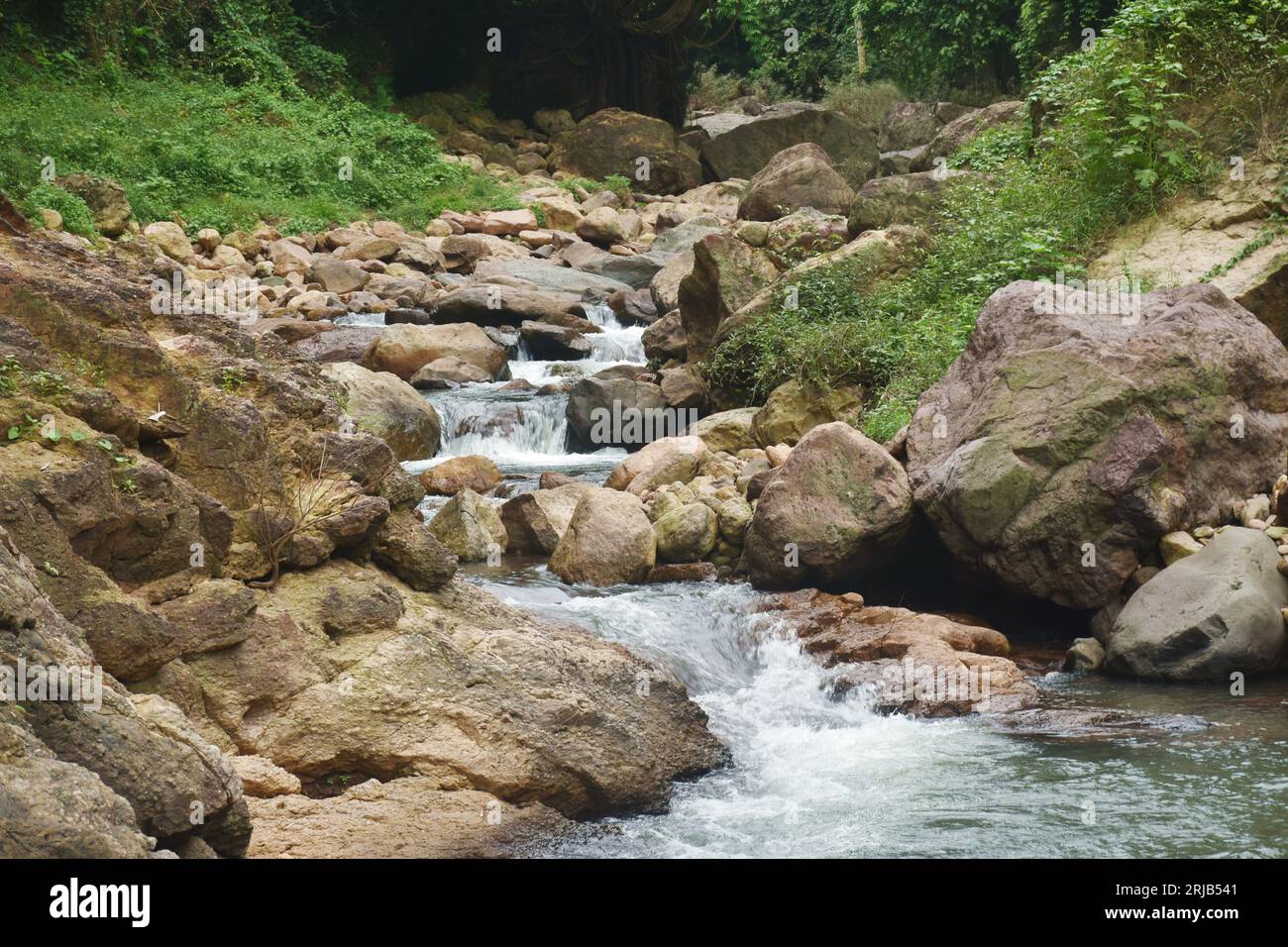 Water falling on river pass hi-res stock photography and images - Alamy