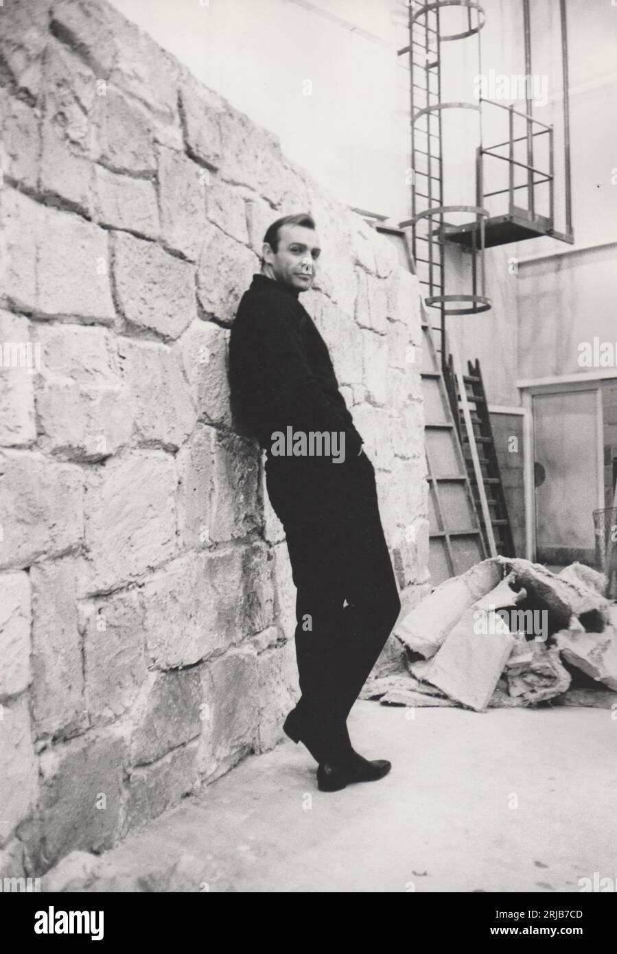 Sean connery james bond hi-res stock photography and images - Alamy