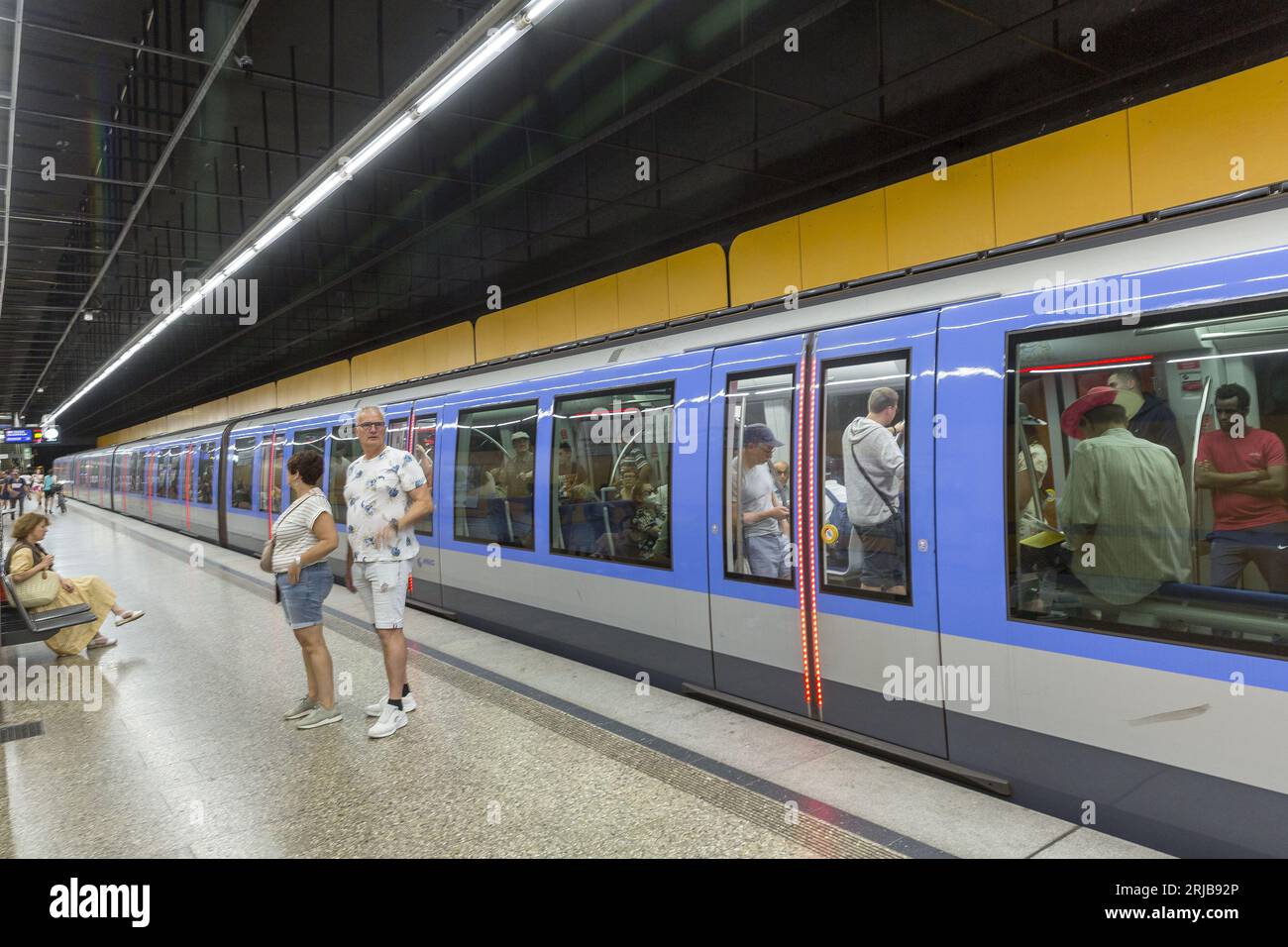 U Bahn station in Munich Stock Photo - Alamy
