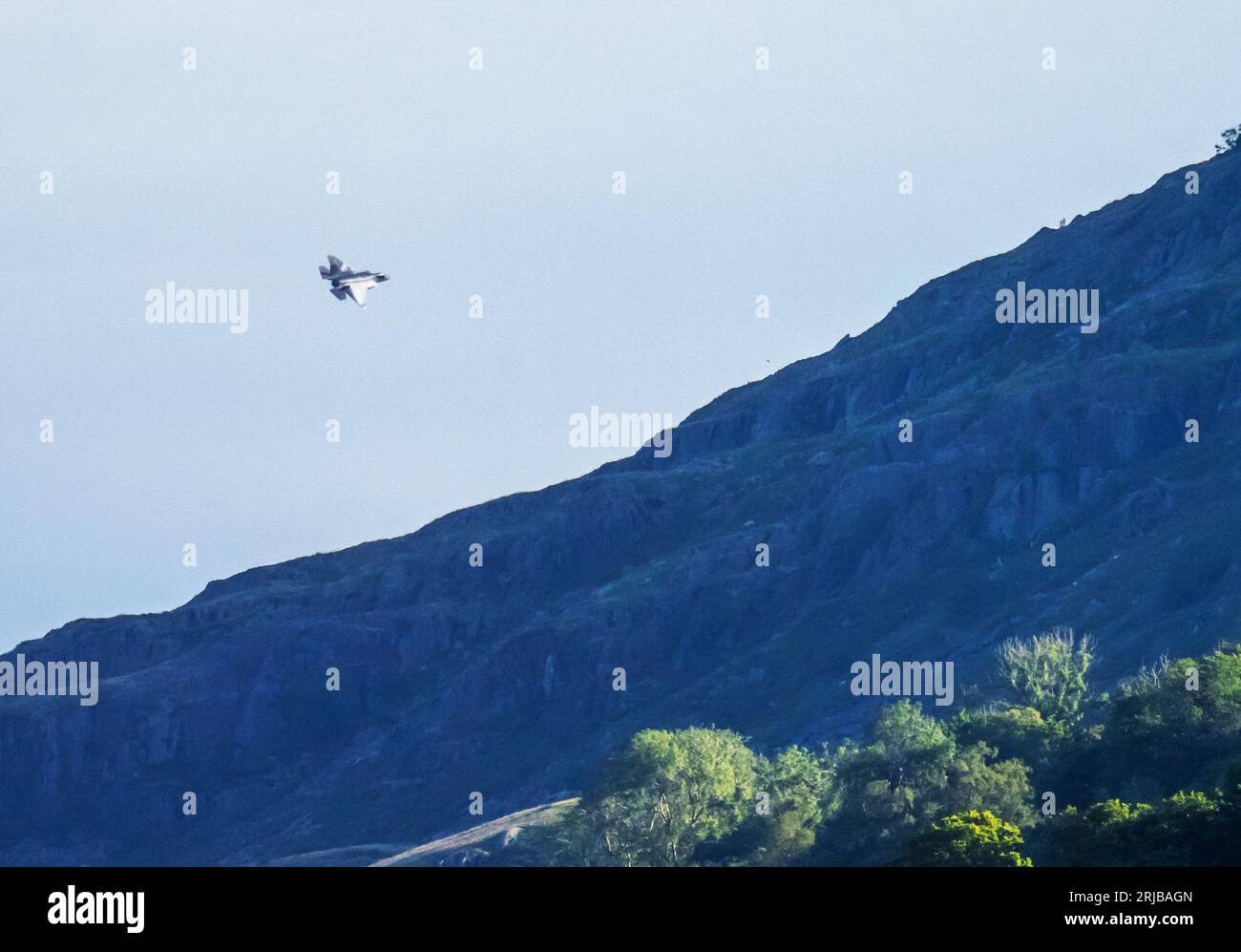 An F15 fighter jst over Ambleside, UK Stock Photo - Alamy