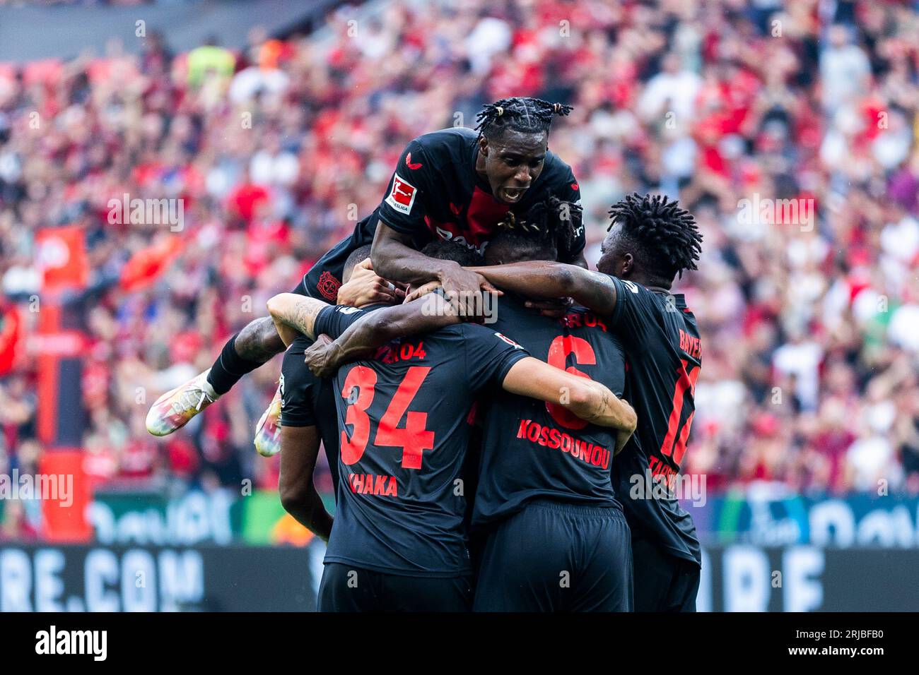 Leverkusen, Bayarena, 19.08.23: Jonathan Tah(Leverkusen) trifft zum 2:0 ...
