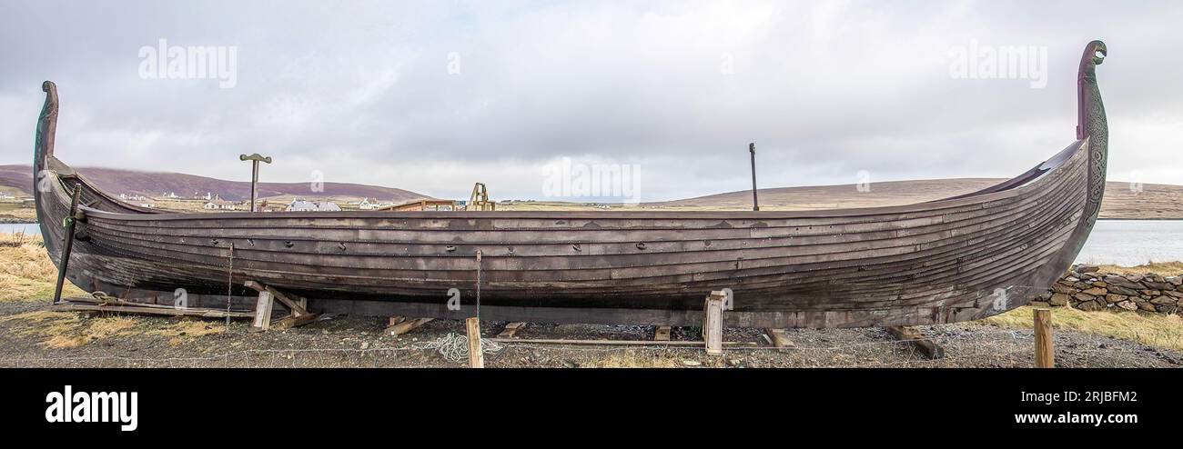 Viking pirates hi-res stock photography and images - Alamy