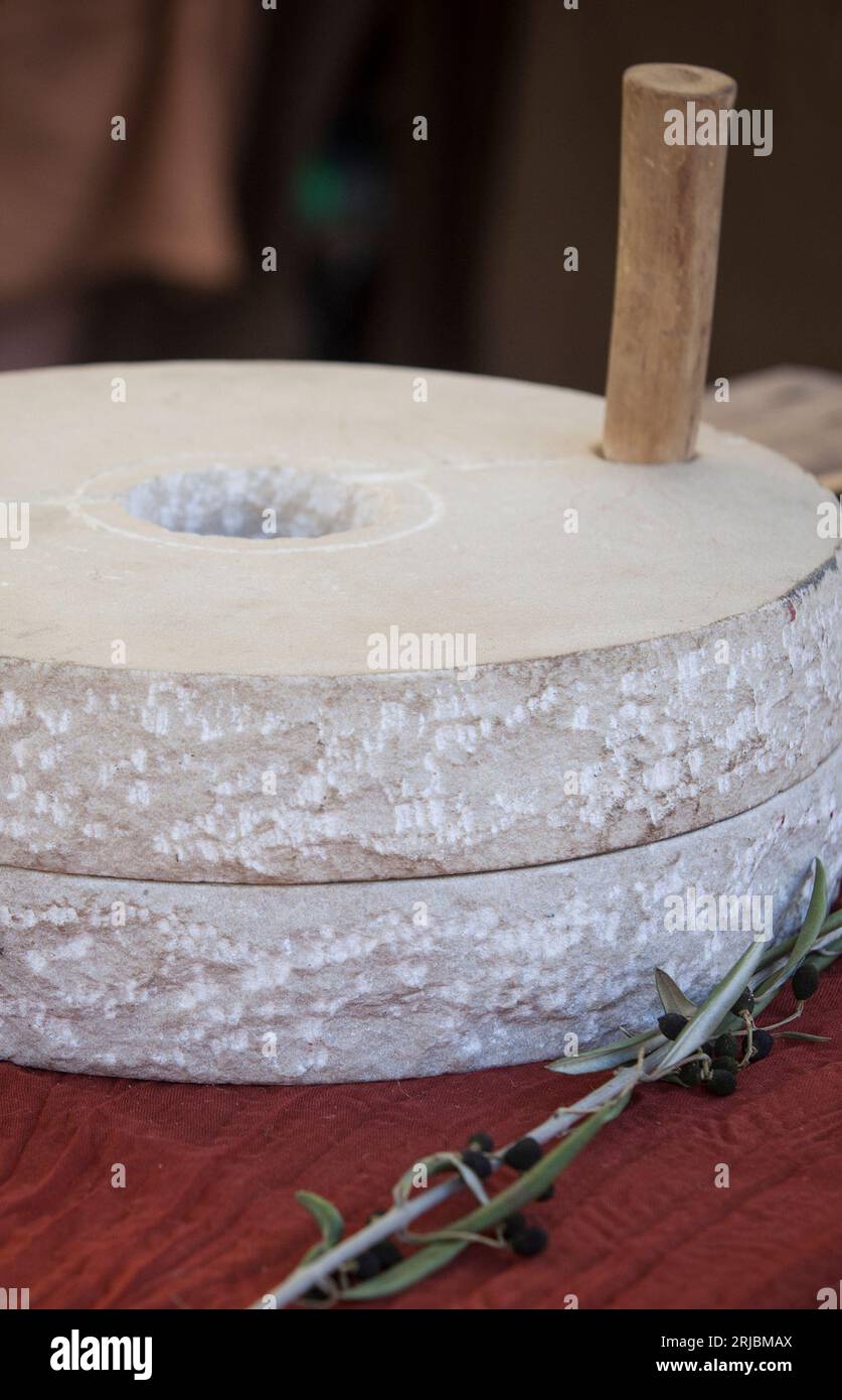 Mola fabric hi-res stock photography and images - Alamy