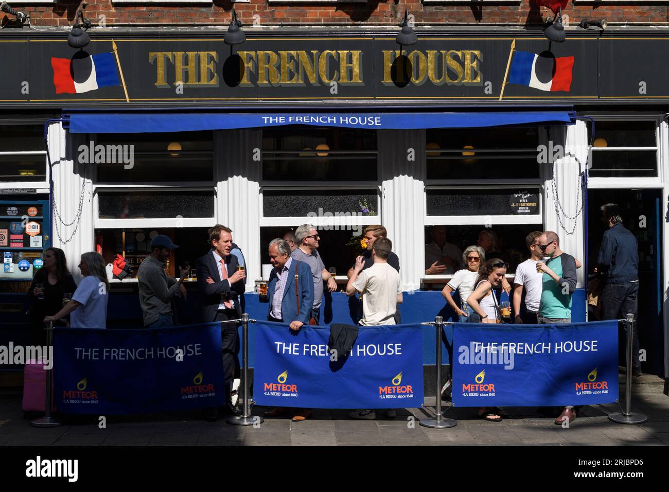 The french house pub soho hi-res stock photography and images - Alamy