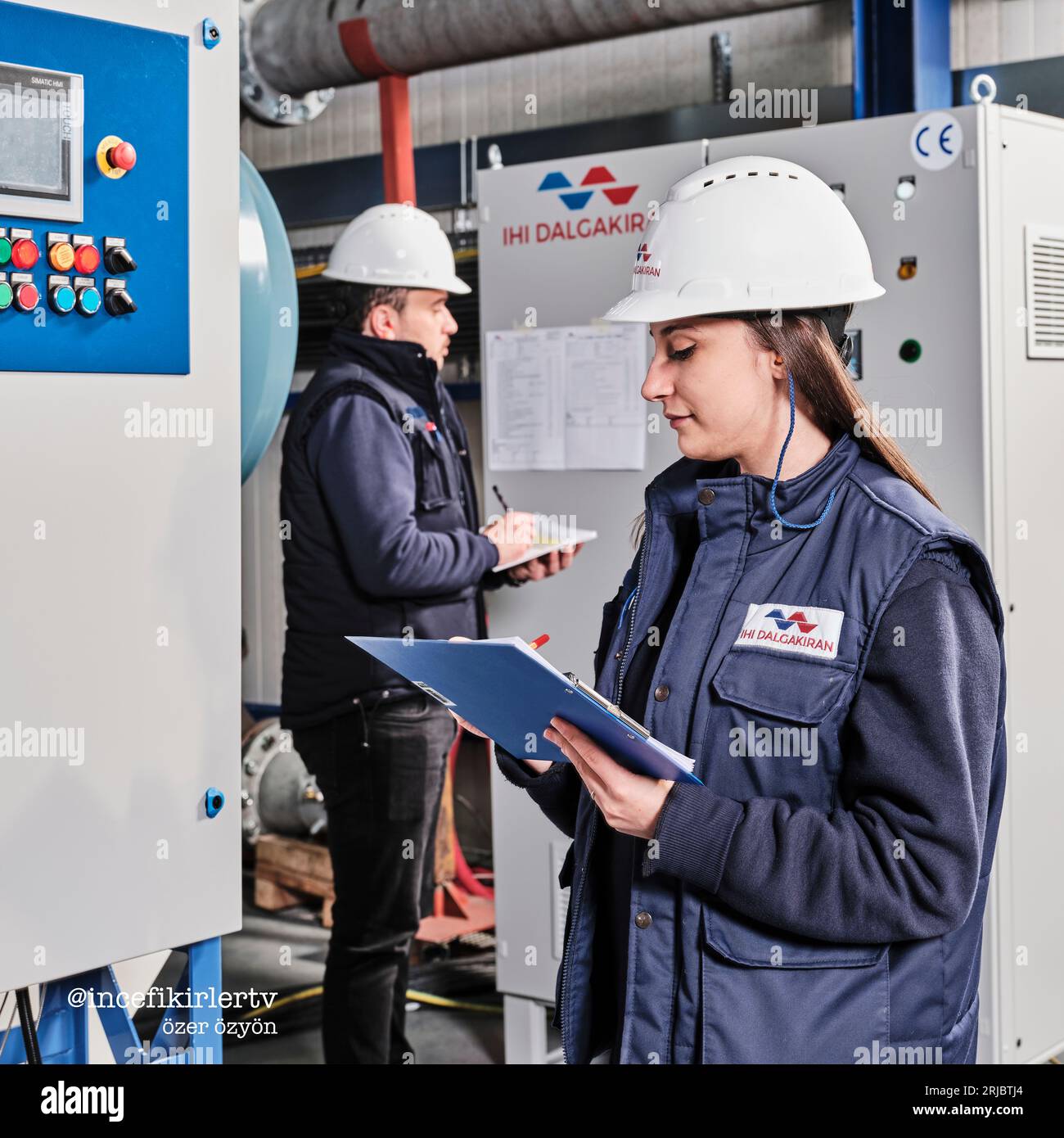 Observing work clipboard hi-res stock photography and images - Alamy