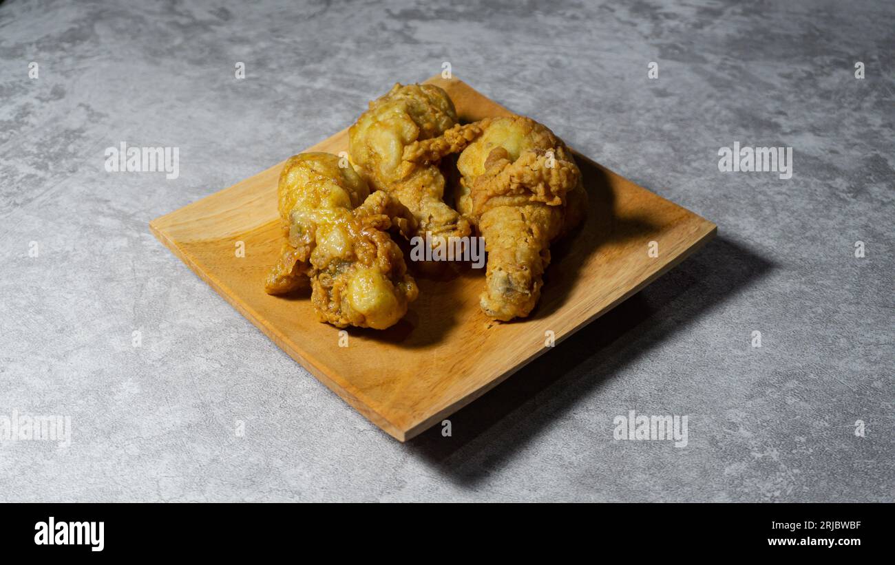 Deep fried chicken karaage hi-res stock photography and images - Alamy