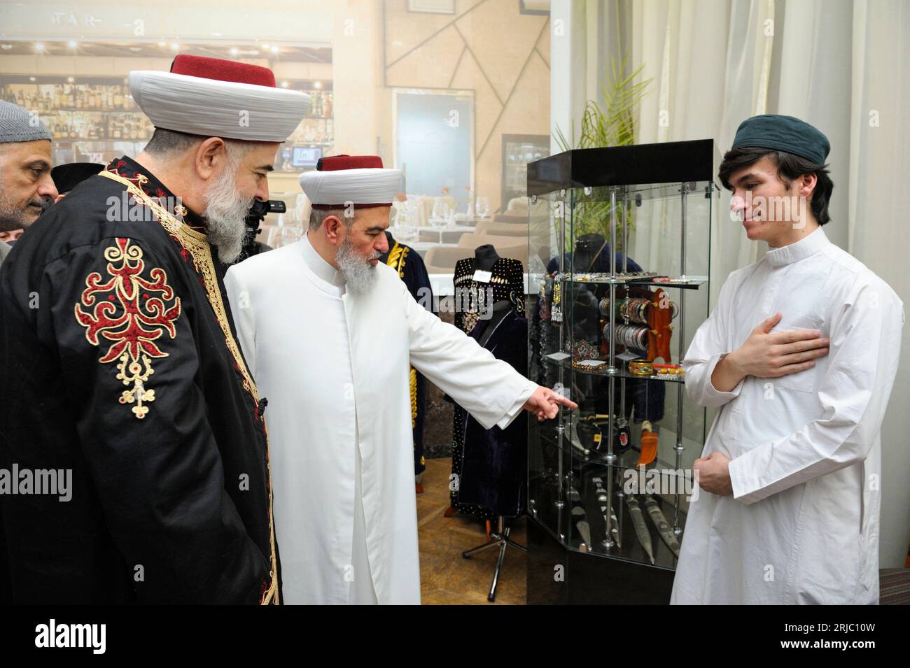 Sheikh Jameel Haleem (left) and mufti Sheikh Akhmed Tamim visiting ...