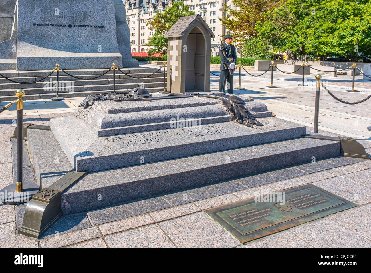 Confederation square hi-res stock photography and images - Alamy