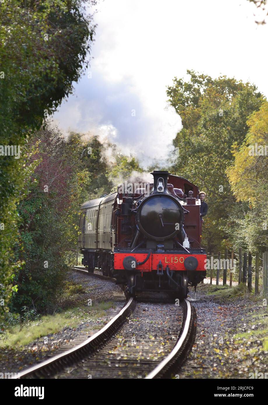 GWR class 4575 2-6-2 tank engine No 5521, seen here as London Transport ...
