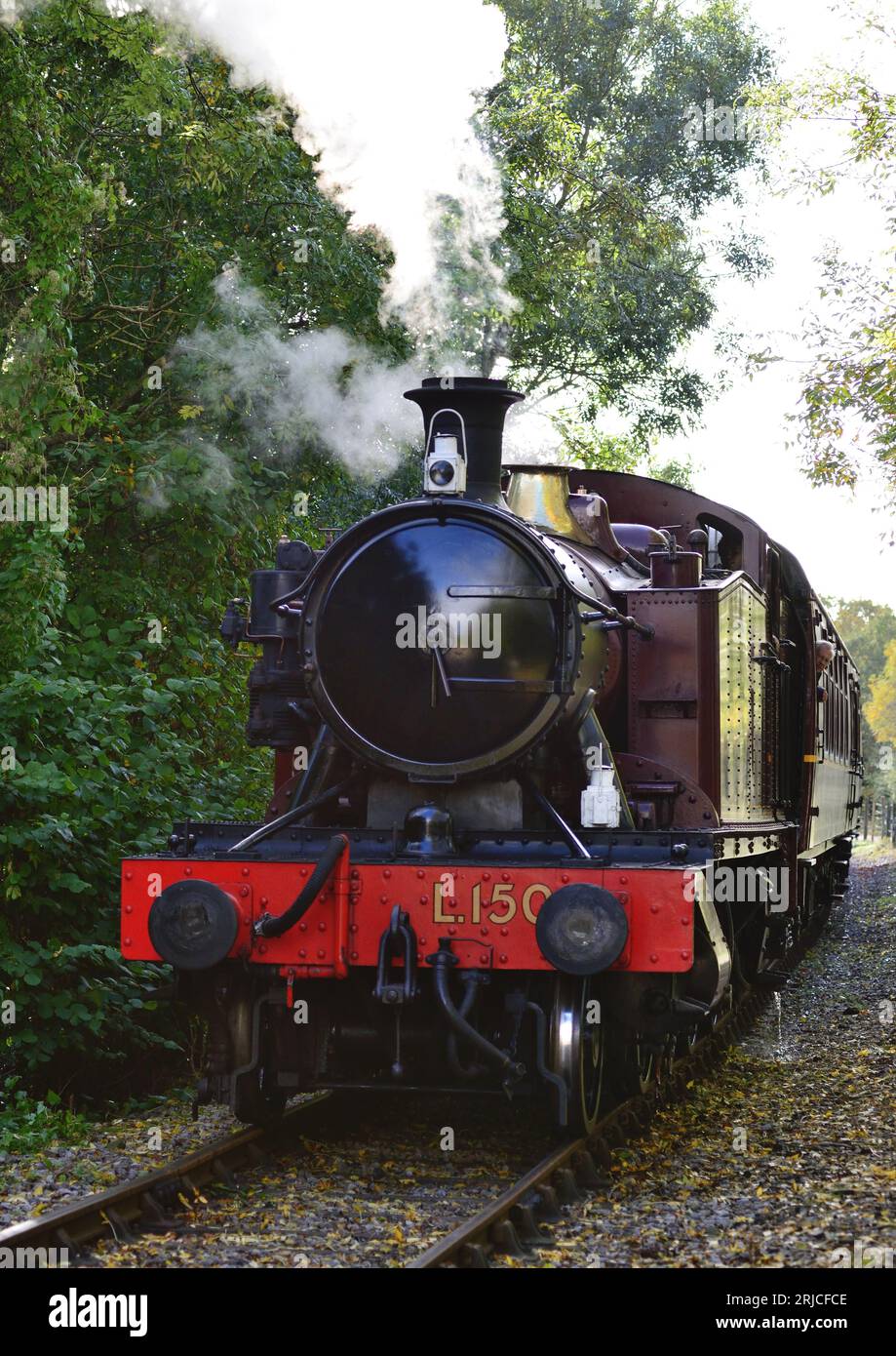 GWR class 4575 2-6-2 tank engine No 5521, seen here as London Transport ...