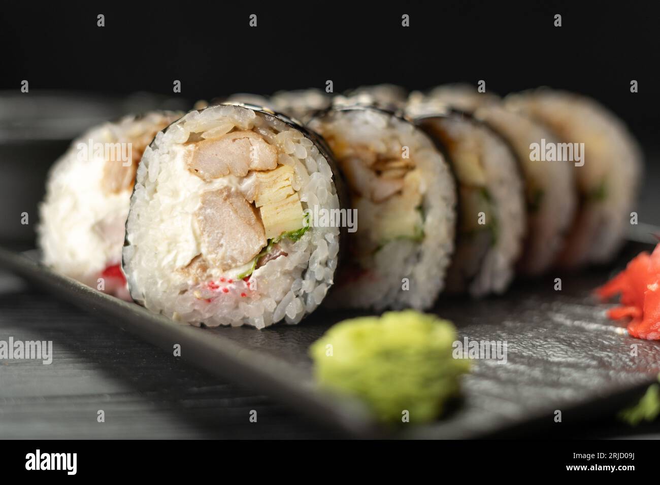 Escolar Sushi Roll