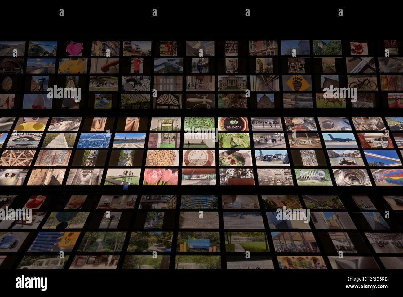 Archive room. Norman Foster Retropspective at The Pompidou, Paris ...