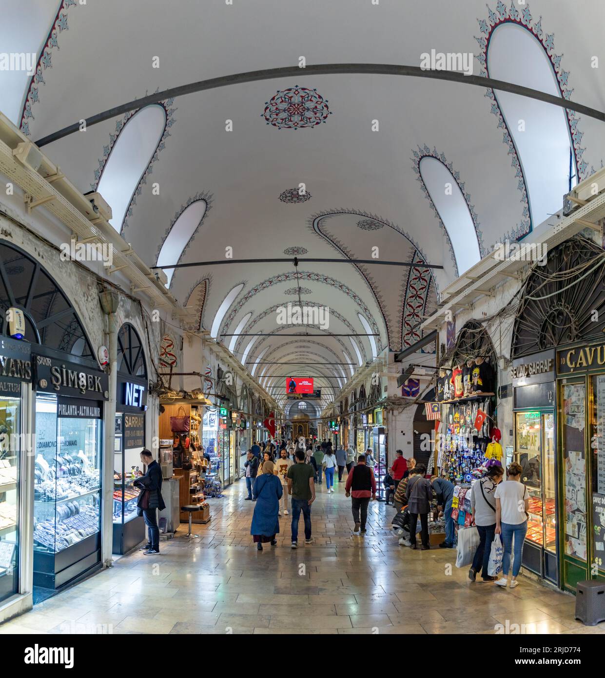A picture of the shops inside the Grand Bazaar, in Istanbul Stock Photo ...