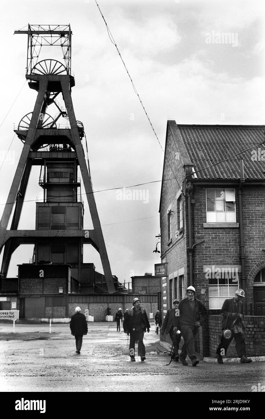 Kent in 1970s hi-res stock photography and images - Alamy