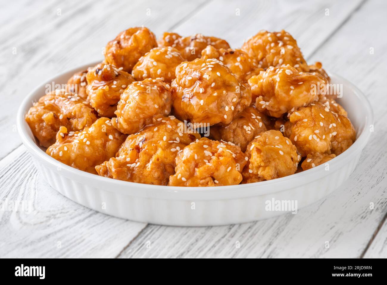 Sesame orange chicken hi-res stock photography and images - Alamy