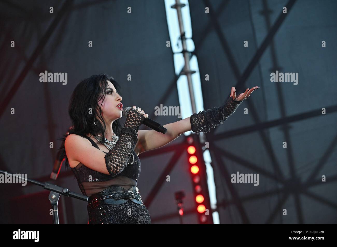 Ukrainian vocalist hi-res stock photography and images - Alamy