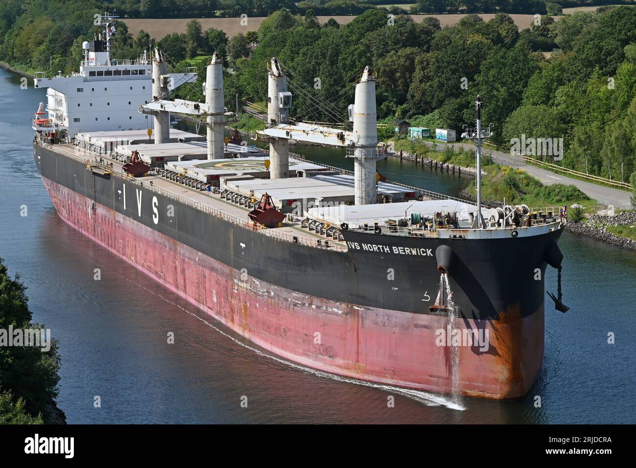 Supramax bulkcarrier IVS NORTH BERWICK at the Kiel Canal Stock Photo ...