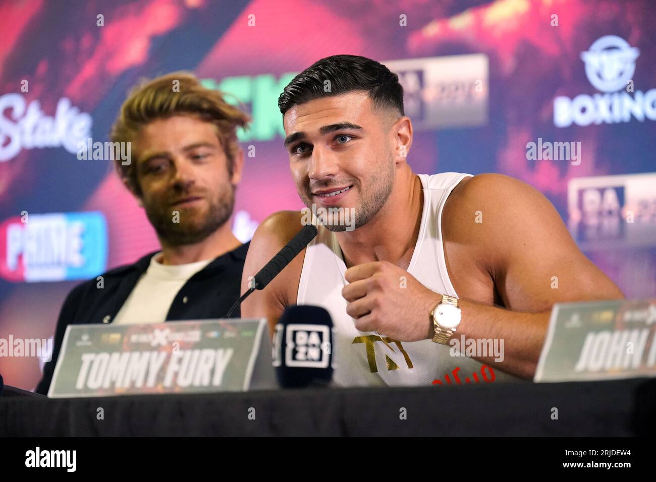 Ksi tommy fury hi-res stock photography and images - Alamy