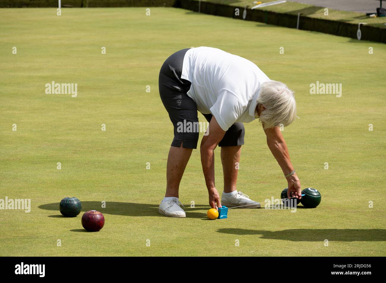 Lawn bowls game hi-res stock photography and images - Alamy