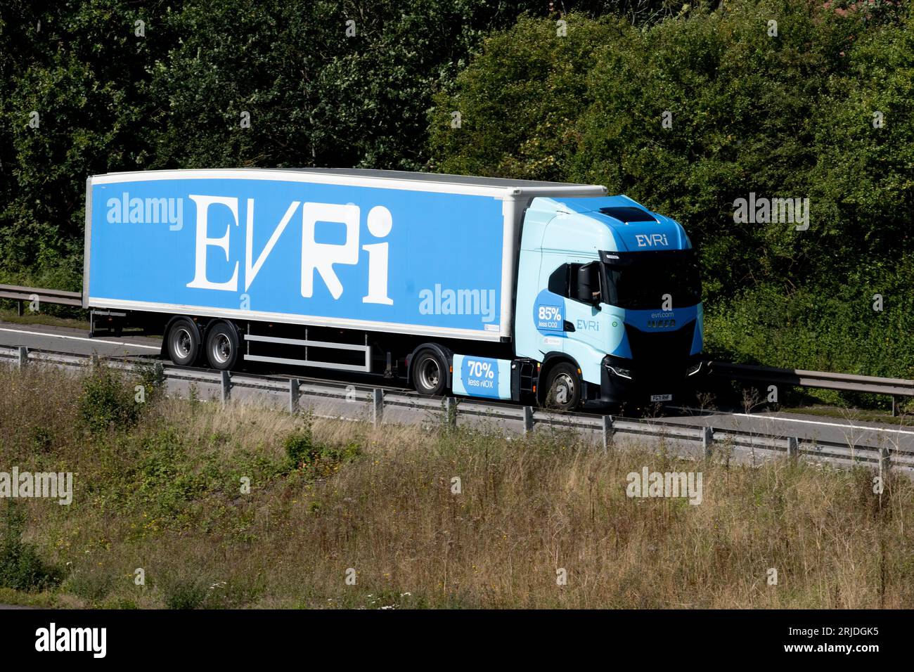 Evri parcel delivery lorry joining the M40 motorway, Warwick, UK Stock ...