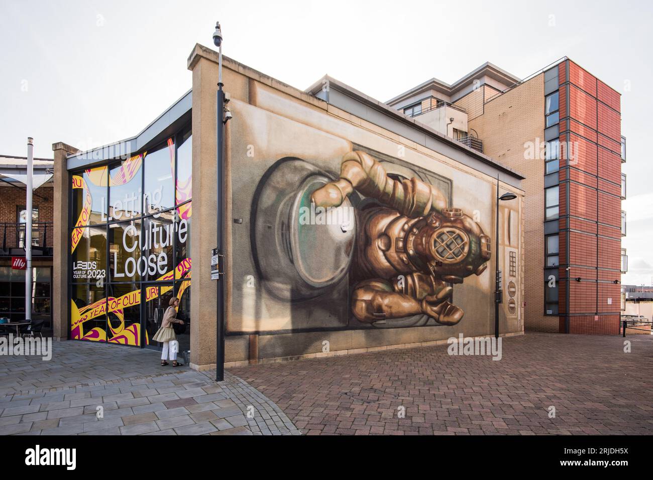 Lots to see walking from Leeds railway station to the Royal Armouries ...
