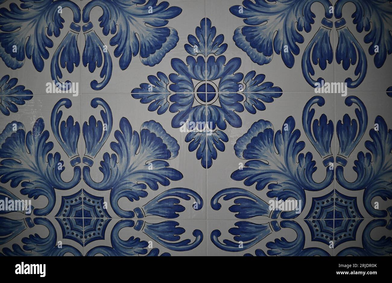 Sicilian handmade Caltagirone glazed ceramic tile pattern in Sciacca ...